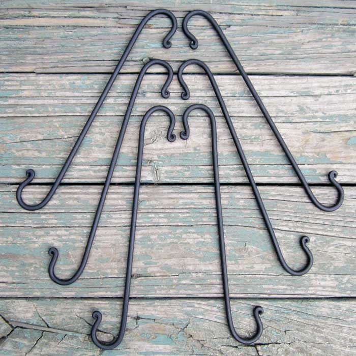 SECRET GARDEN • Willow and Thatch