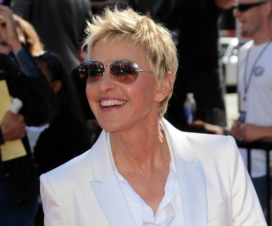 Ellen DeGeneres & Her Many Hair Styles | A Listly List
