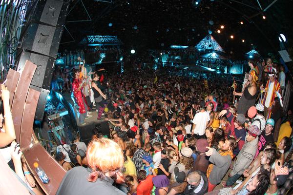 Collective Experience: 5 Music Festival Documentaries | A Listly List